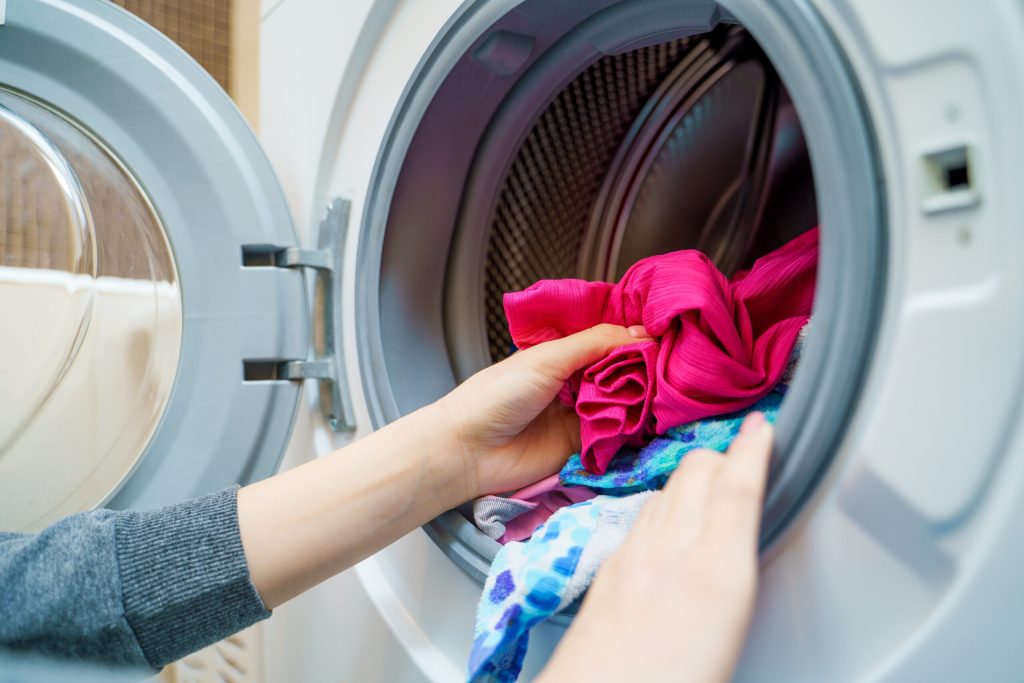 Cut your laundry costs in half: this simple click cuts your energy ...